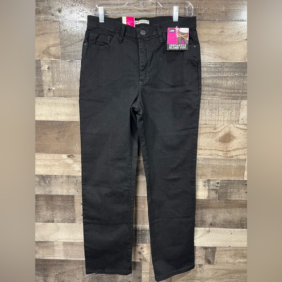 Lee | Jeans | Nwt Lee Classic Fit Straight Leg Jeans | Poshmark